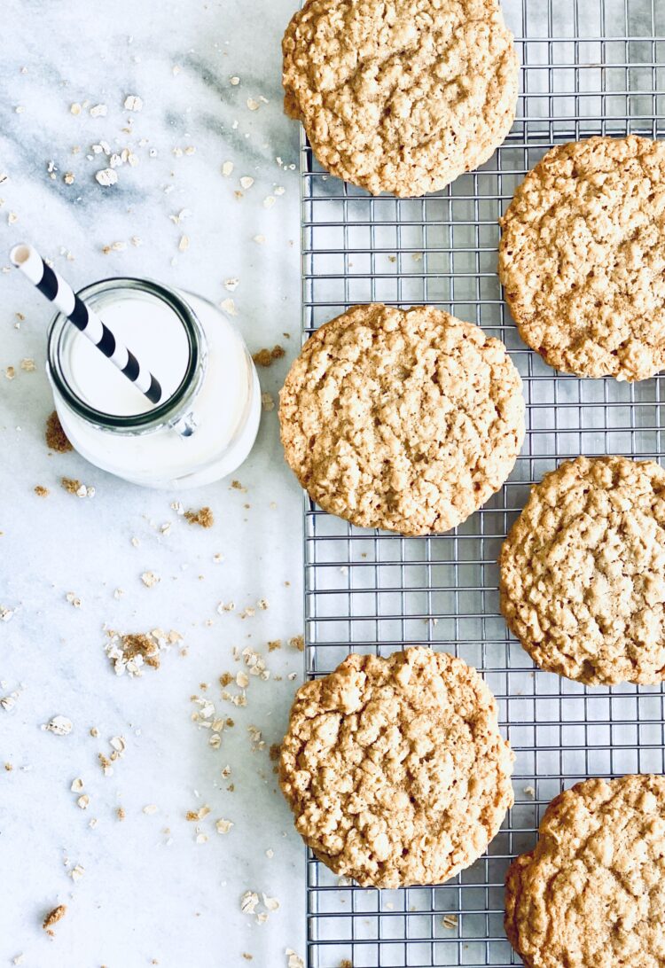 Simple Oatmeal Cookies – A Spoon Full of Sugar